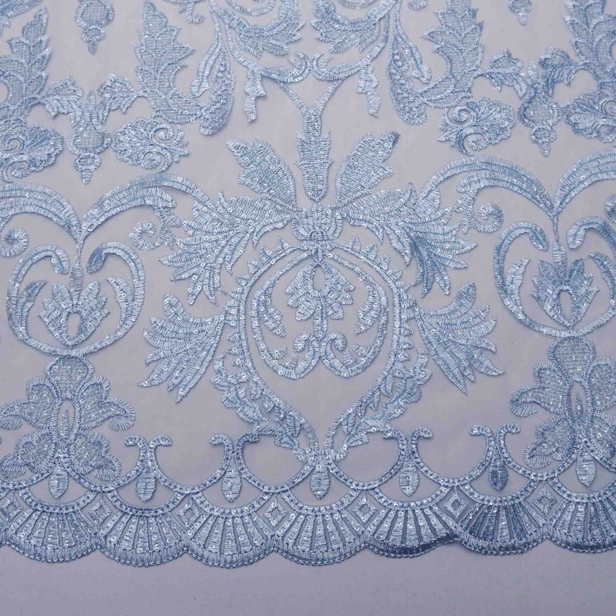 Tecido renda tule bordado arabesco paetê azul bebê
