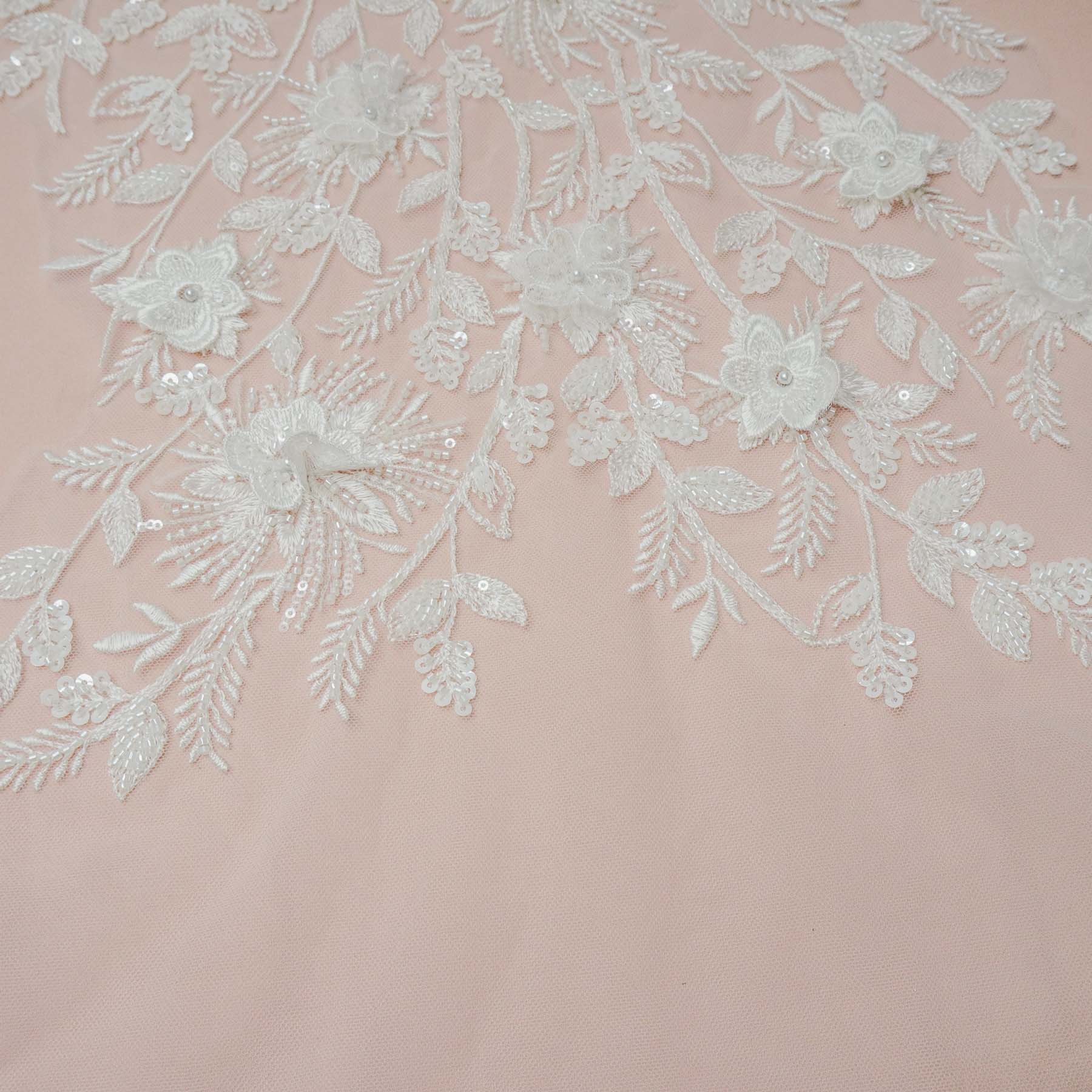 Tecido renda tule branco bordado - und 32cm x 130cm